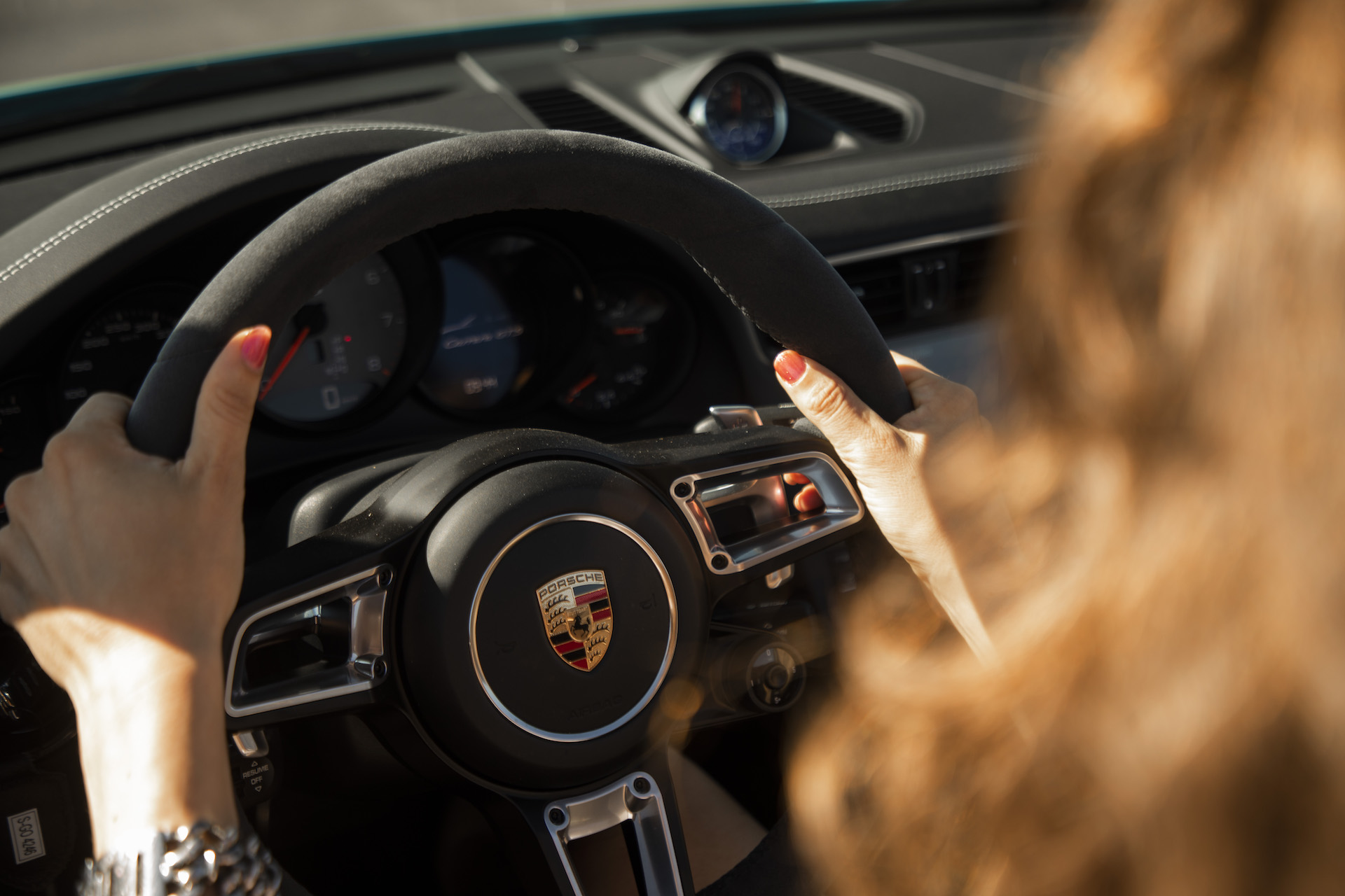 Je autostuur is viezer dan een wc-bril - FemmeFrontaal